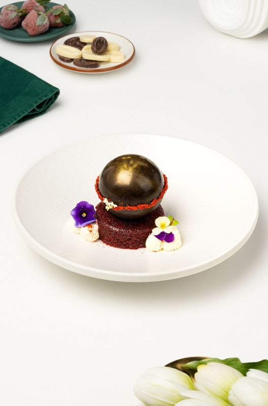 Red Velvet Globe - Vert Dining